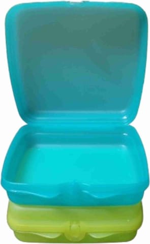 tupperware-plastic-sandwich-keeper-set-of-2-containers