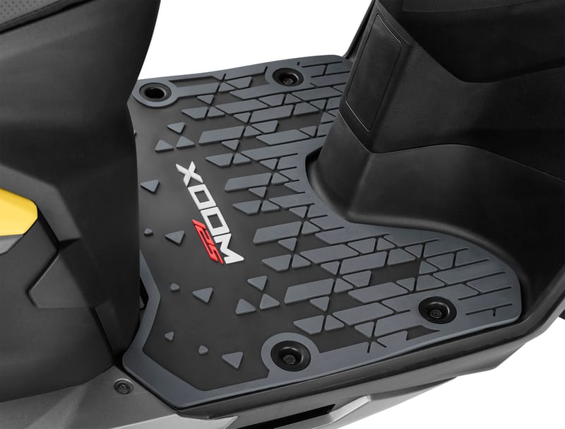 Buy Hero Genuine Floor Mat Kit , Foot mat for Xoom 125, Black | Hero ...
